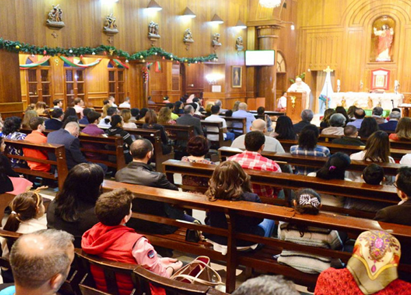 الجمهورية | المسيحيّون يحتفلون بالميلاد في قلب المنامة