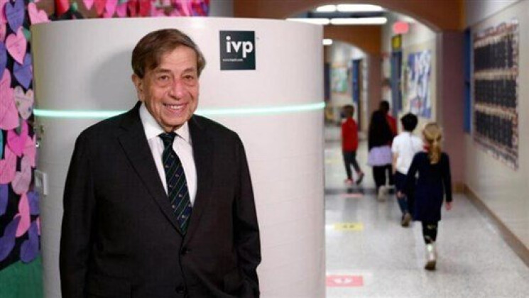 الجمهورية | لبناني يخترع آلة تقضي على كورونا!