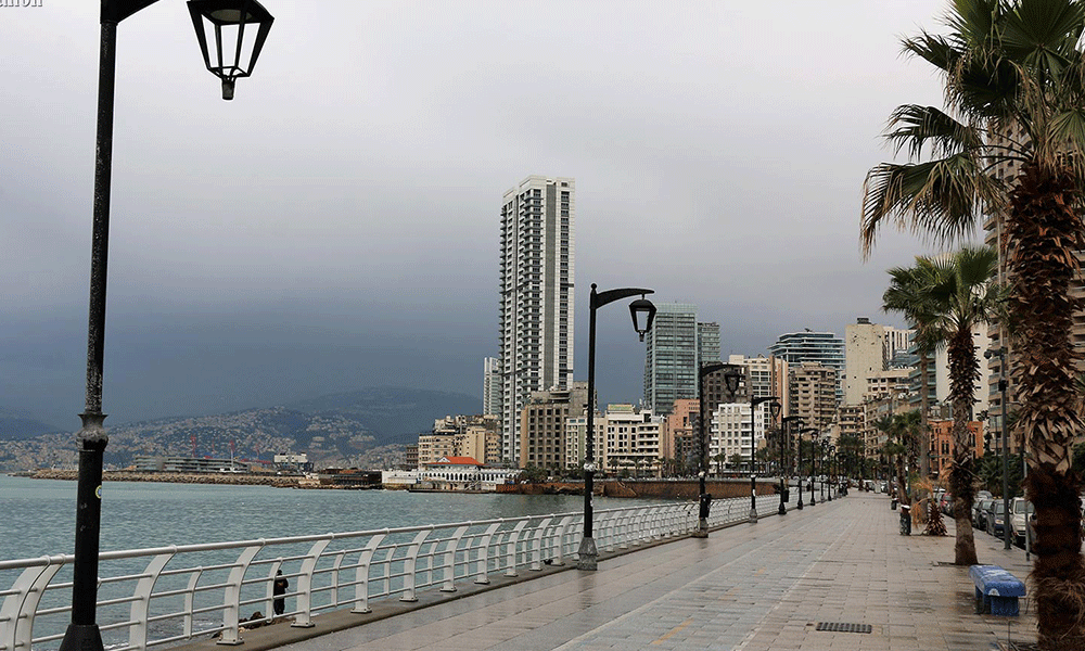 الجمهورية | احذروا من ارتفاع الموج وخطر الانزلاق على الطرقات